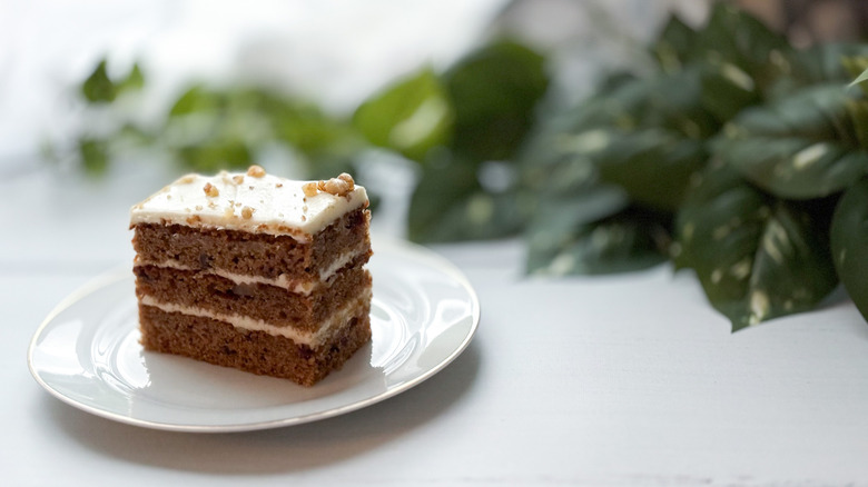 10 store-bought carrot cakes, ranked worst to best
