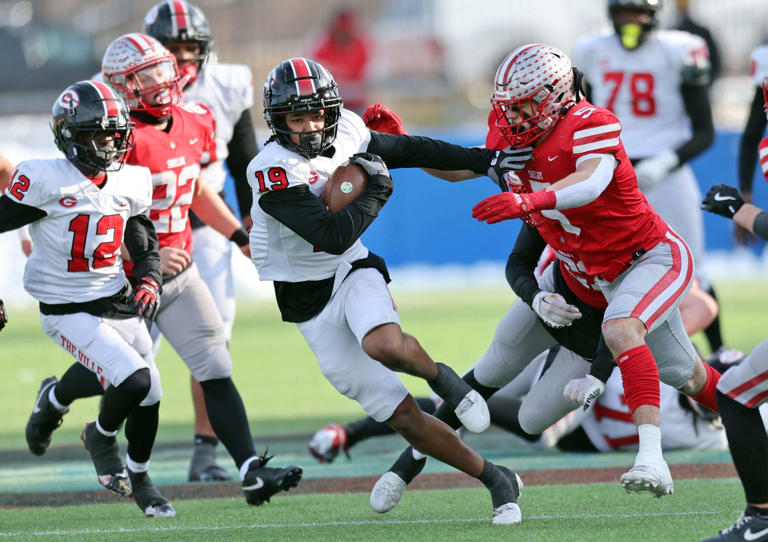 Glenville vs. Shelby rewind: Relive the 2025 OHSAA Division IV football ...