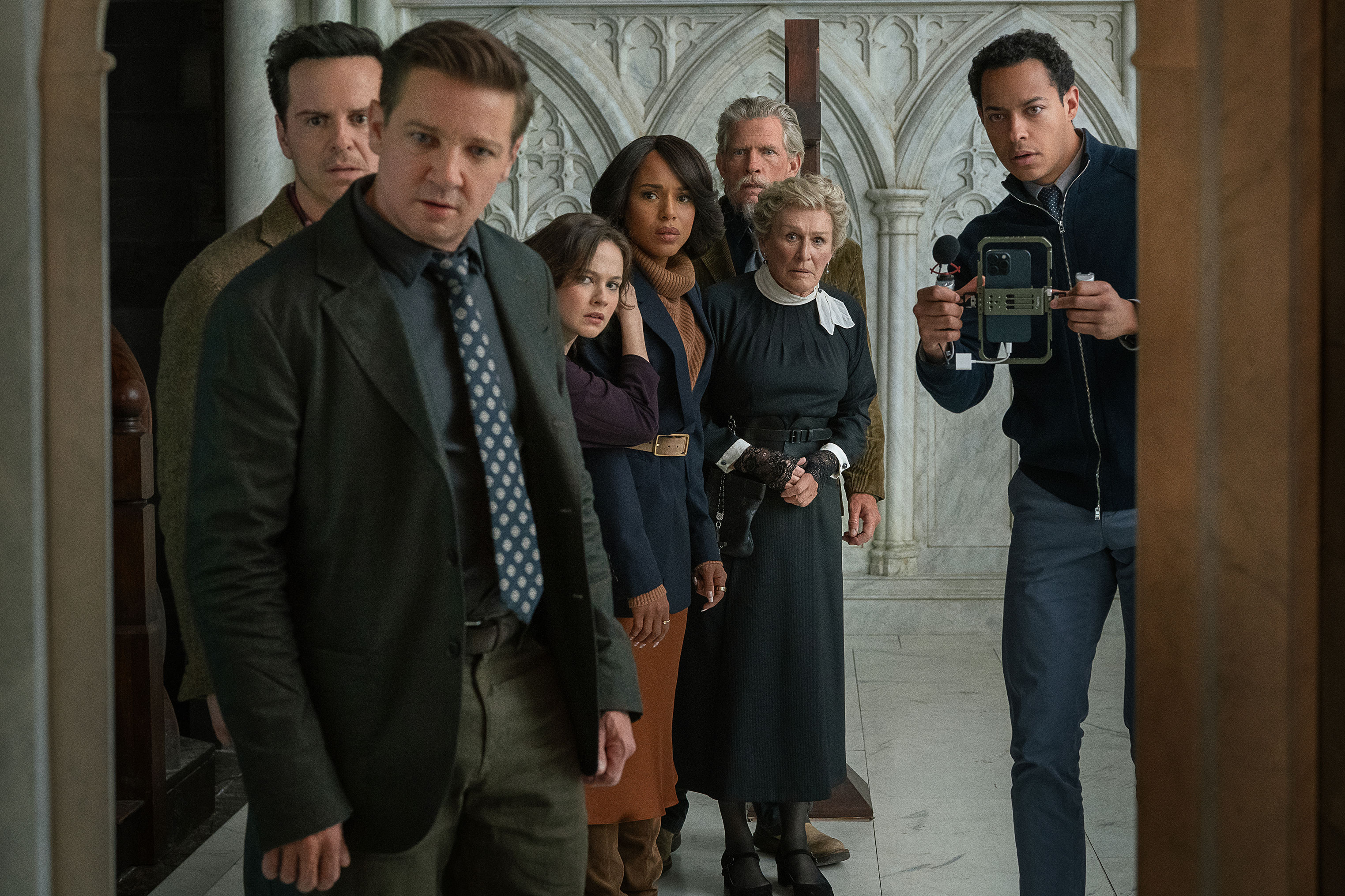 What's the new 'Knives Out' mystery about? Everything to know about ...