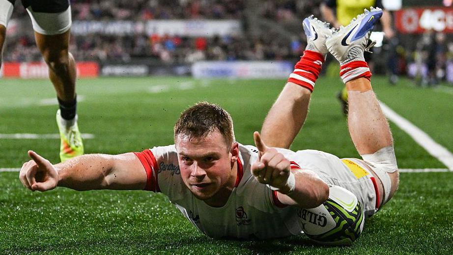 Second-half surge sees Ulster thump Racing 61-7