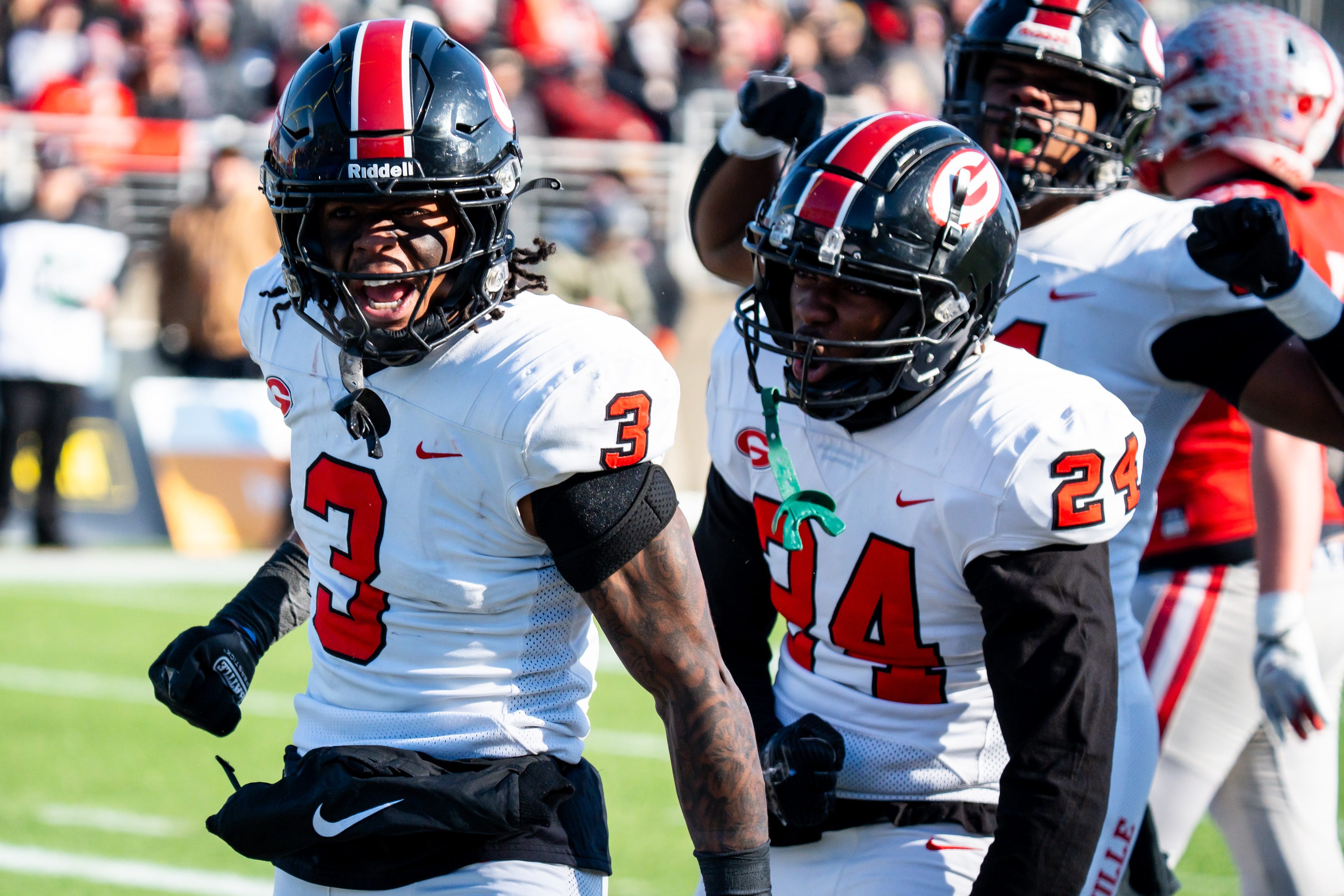 Romell Phillips, Chris Newell Jr. power Glenville football to state title