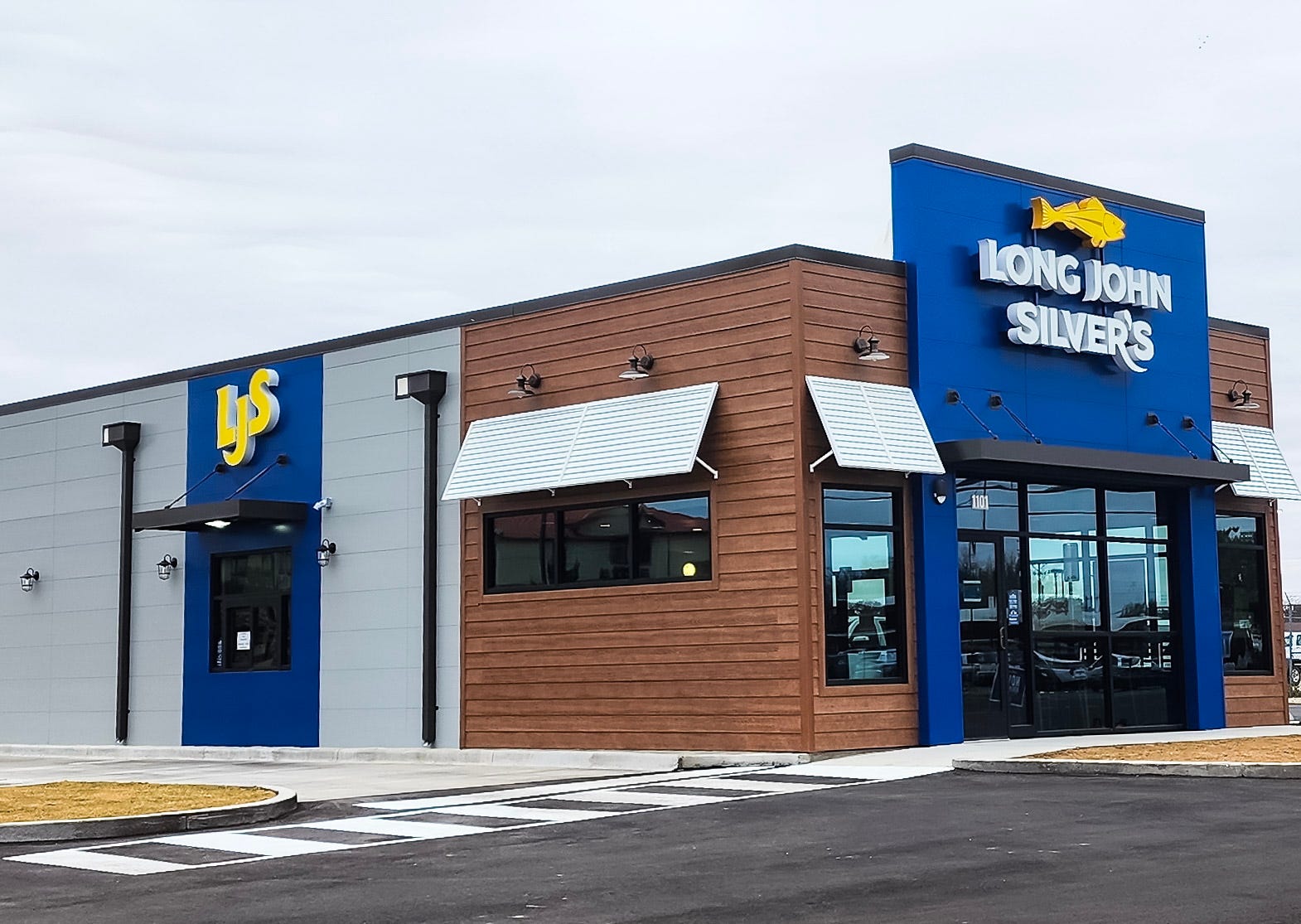 Long John Silver's reopens with newly built Lubbock restaurant