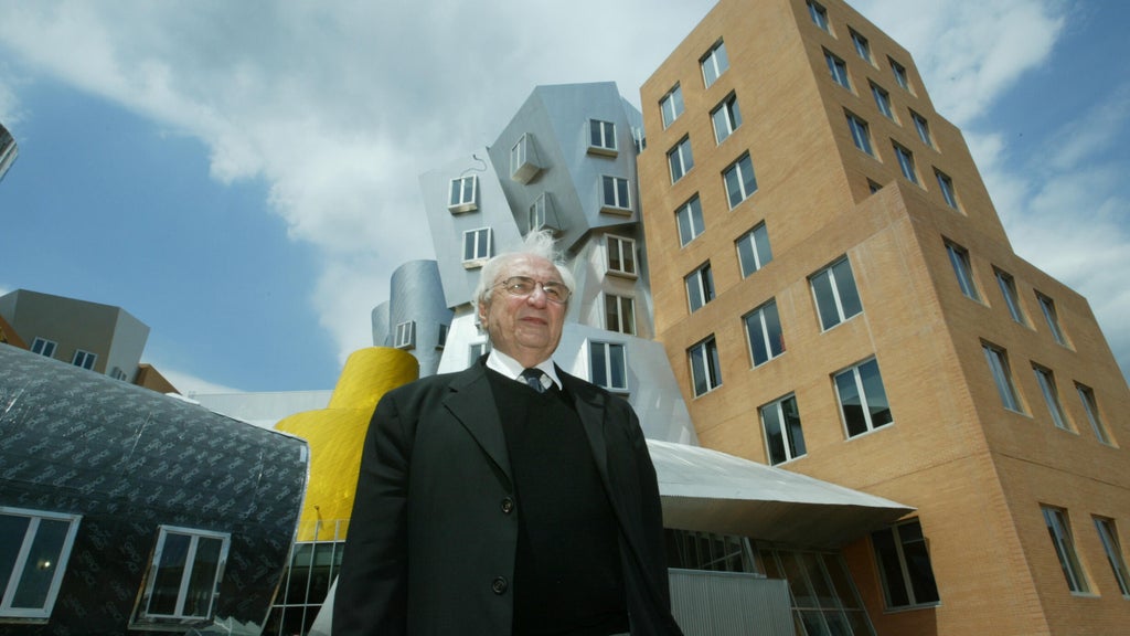 Frank Gehry left his mark on Massachusetts architecture with 2 notable ...