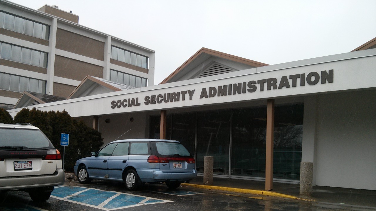 Social Security's 2026 COLA hits historic level, still not enough?