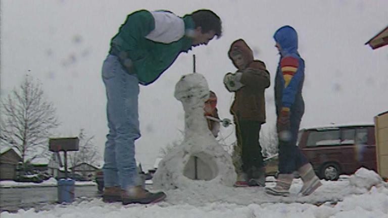 How do you build snowmen? These kids in 1992 used everything from LEGOs ...