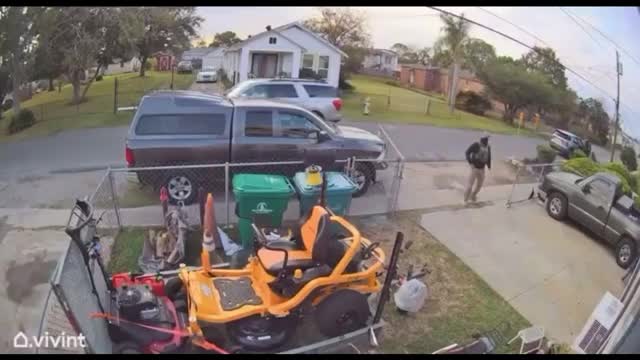 Woman almost snatched by masked men in Louisiana - turns out it’s ICE