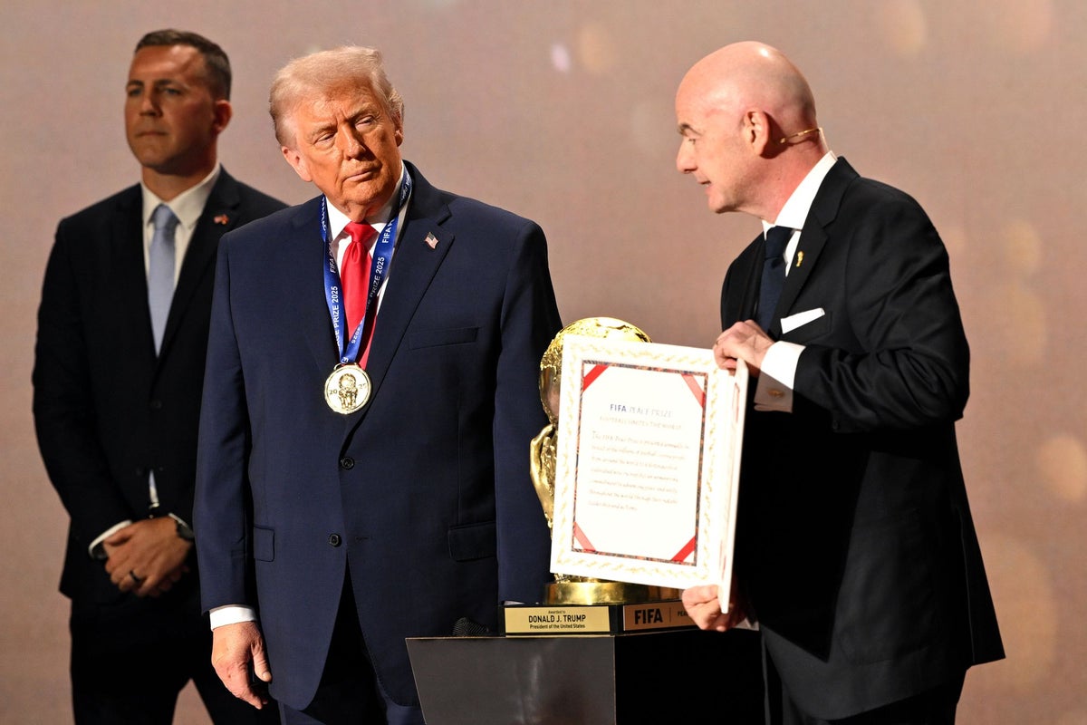 Trump awarded FIFA’s controversial Peace Prize at World Cup draw