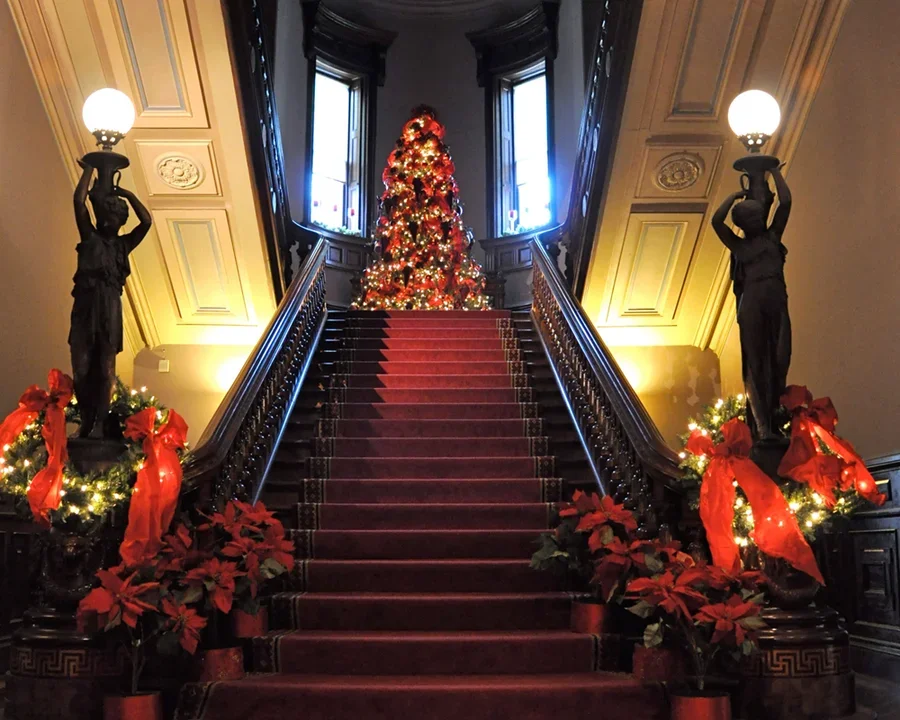 Where to see the best-decorated mansions this holiday season
