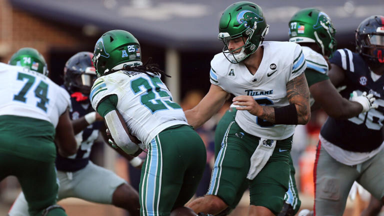 College football week 15 picks: Friday night lights best bets