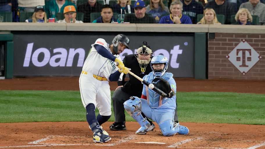 Josh Naylor honored in his native country for his 2025 season