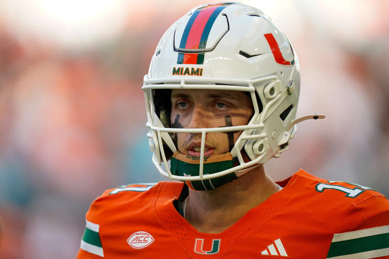 Miami announces Carson Beck news on Sunday