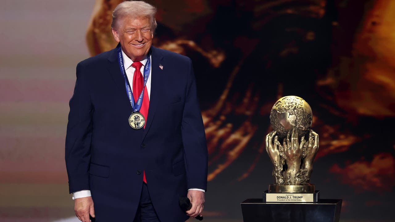US President Donald Trump receives inaugural FIFA Peace Prize at World ...
