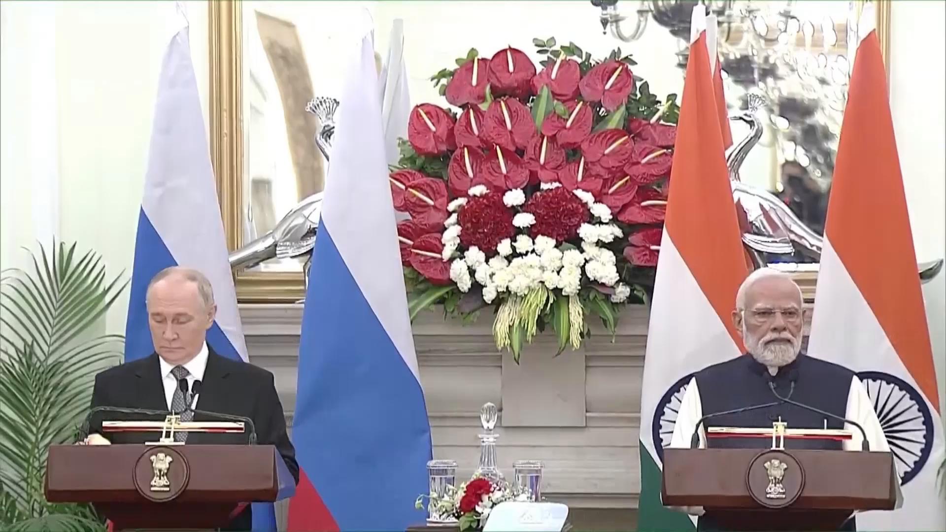 Modi announces economic cooperation program as Russia's Putin visits