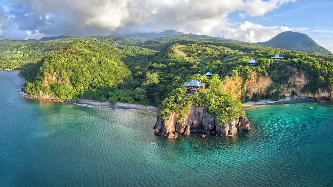 7 new flights for exploring the Caribbean in winter 2026