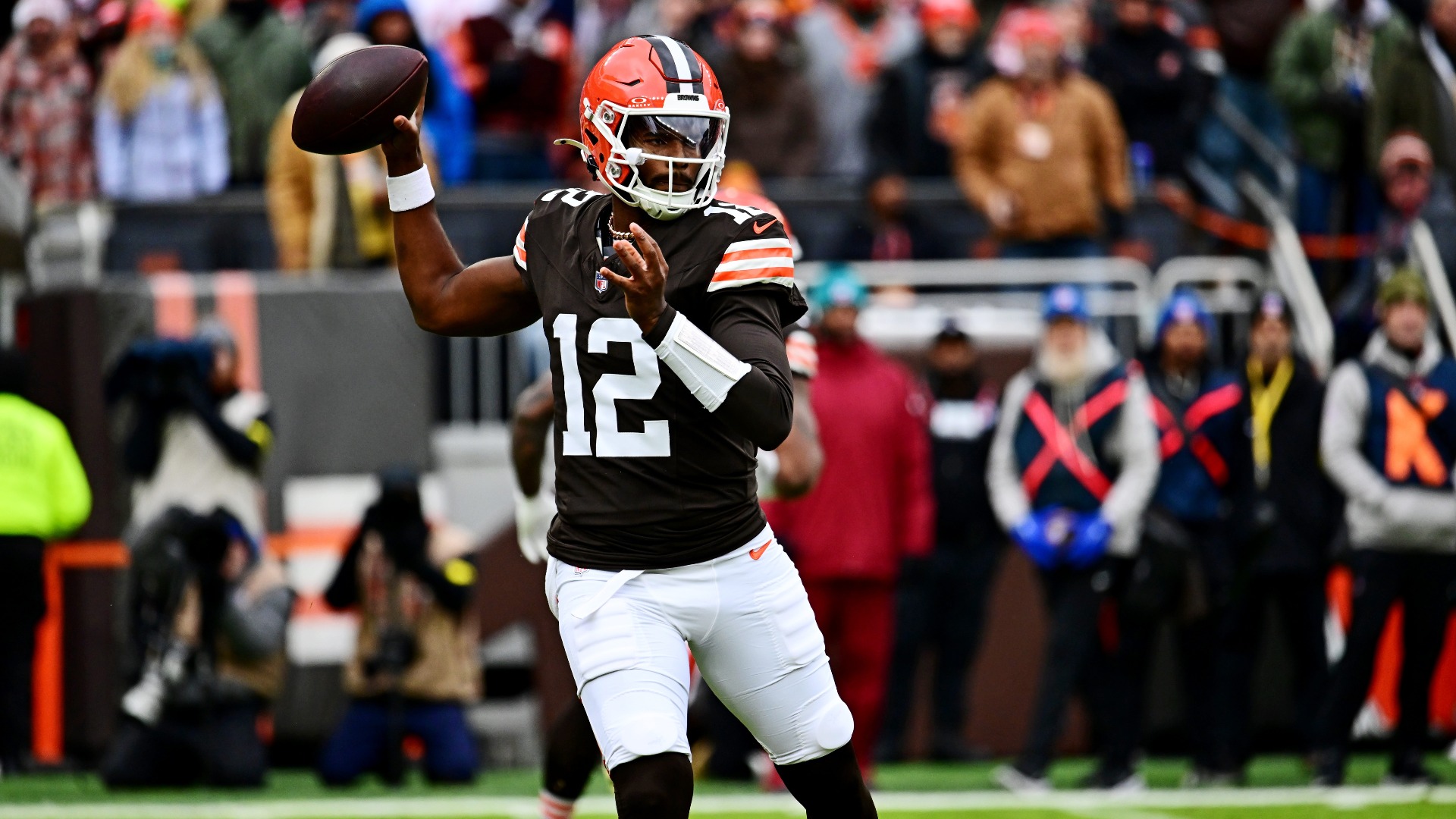 Ward vs. Sanders: Who will triumph in NFL rookie QB duel?