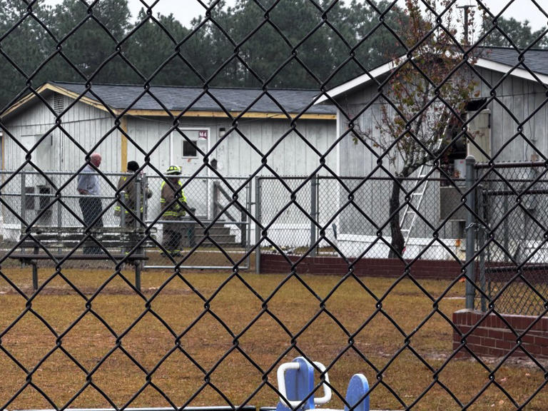 Fire crews respond to fire isolated to AC unit in Warrenville, SC