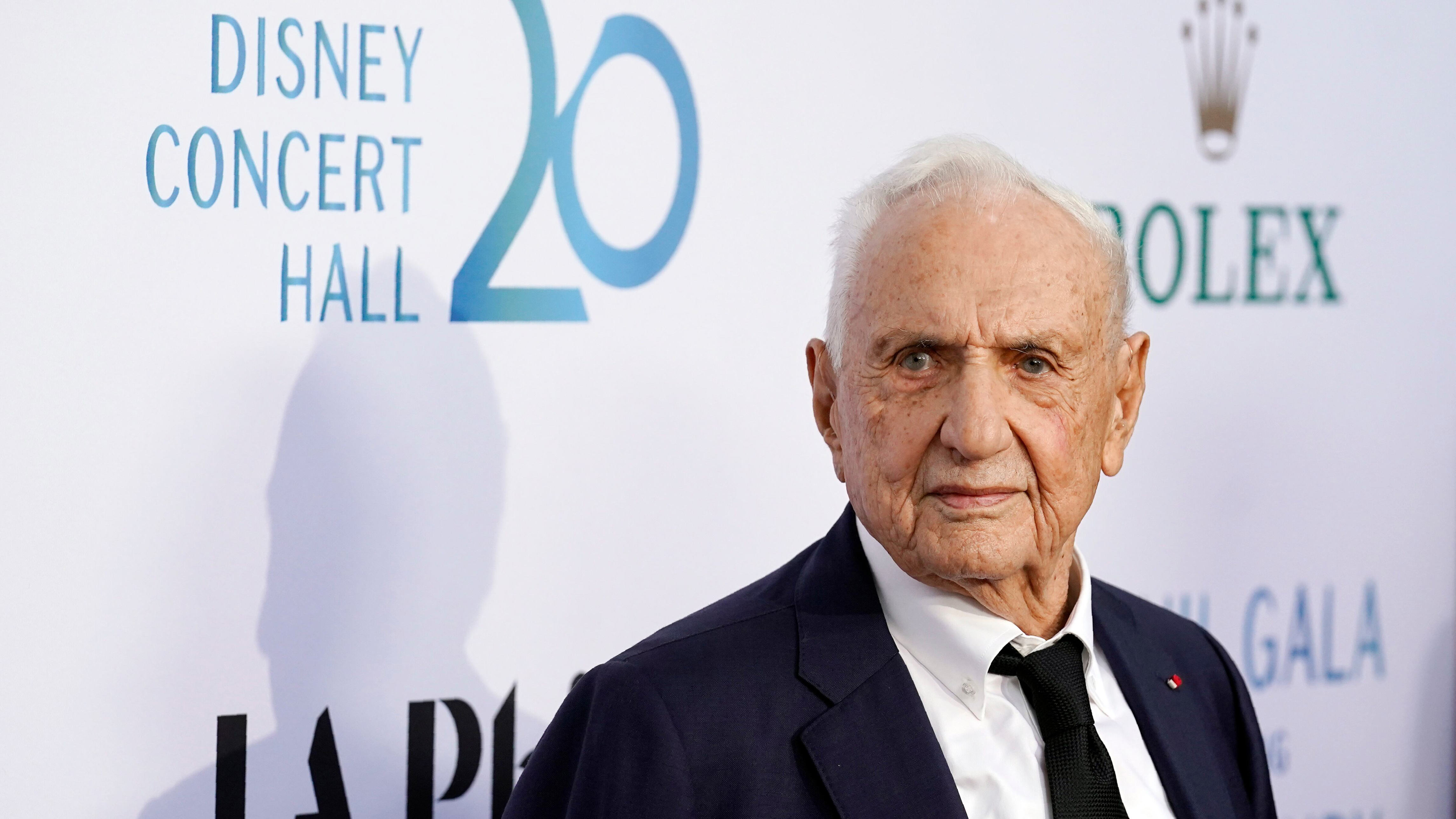 Frank Gehry, world-famous architect behind Ohr-O’Keefe Museum, dies at 96