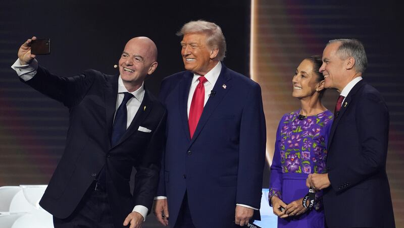 Trump gets award, lines up with other world leaders at 2026 FIFA World ...