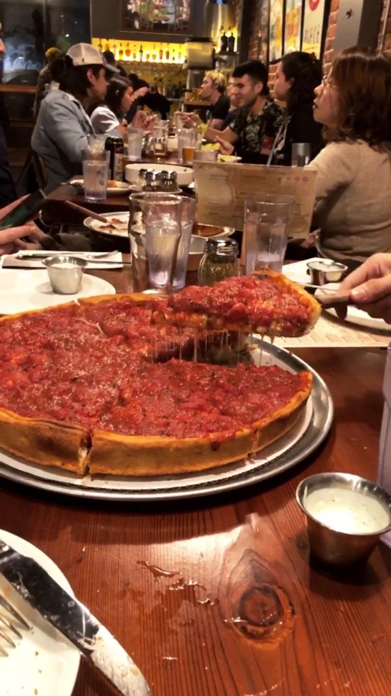 12 old-school California pizza joints locals absolutely love