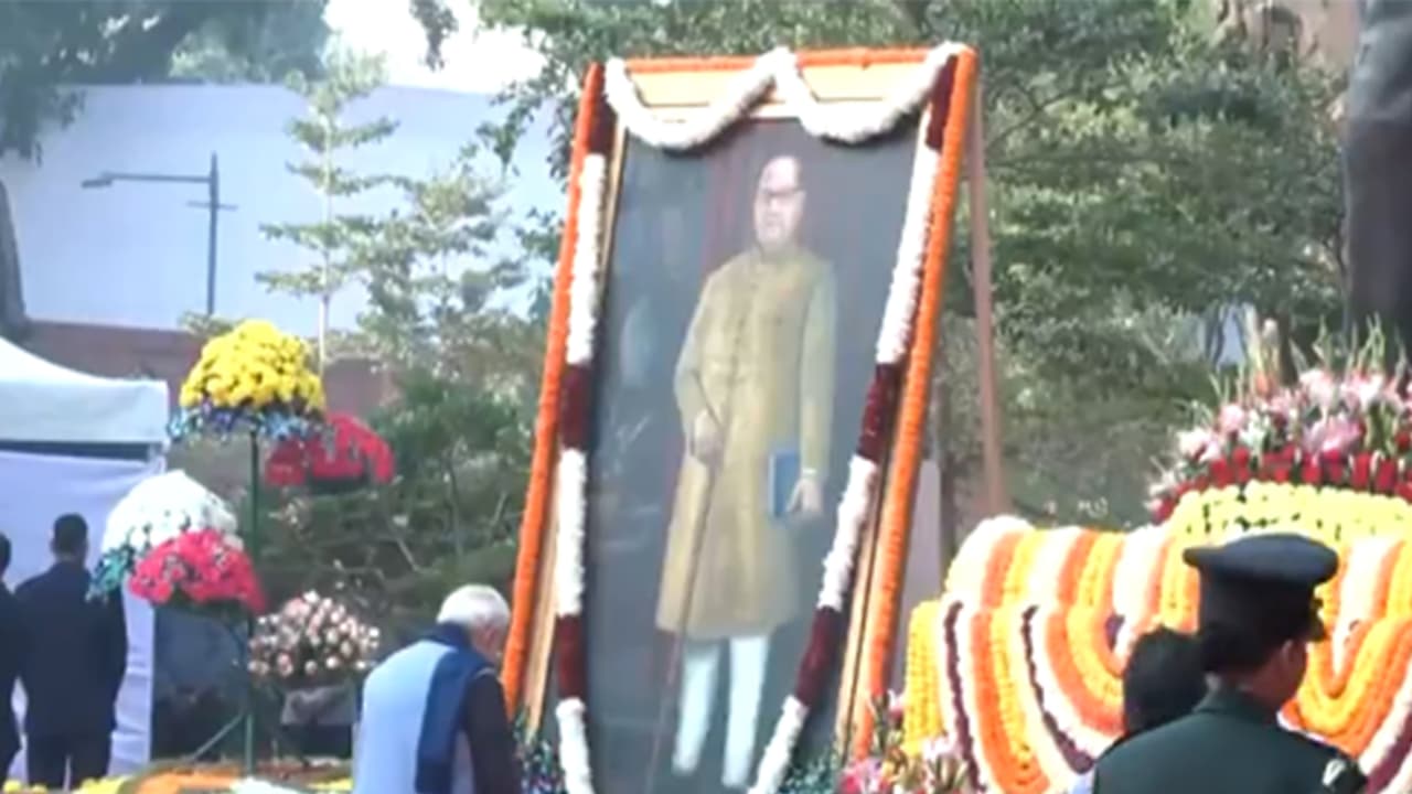 PM Modi, President Murmu lead tributes on Ambedkar's Mahaparinirvan Diwas