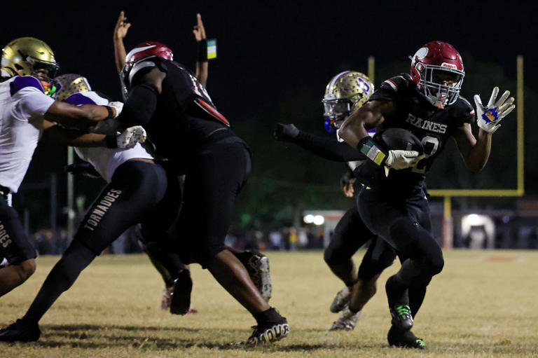 Raines stifles Booker, advances to FHSAA Class 3A football final