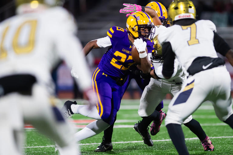 Roman Catholic topples Bishop McDevitt in PIAA Class 5A football final