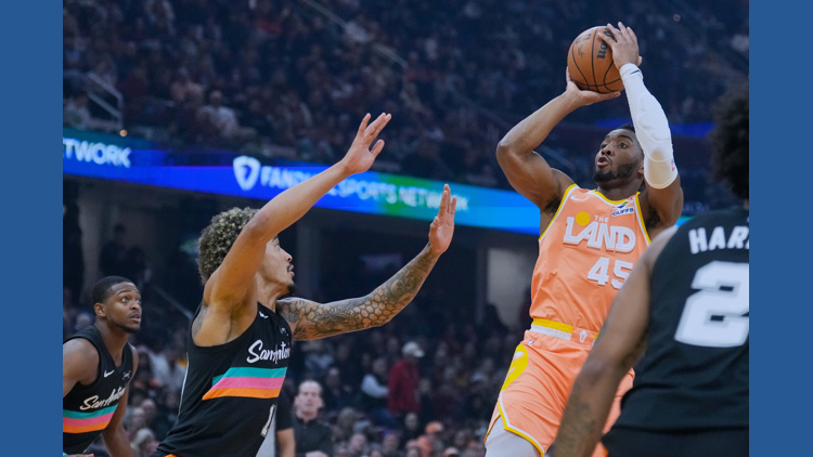 Donovan Mitchell scores 28 points, Cleveland Cavaliers beat San Antonio ...