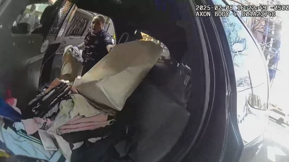 $24K of stolen Lululemon found in bags in woman’s car, police say