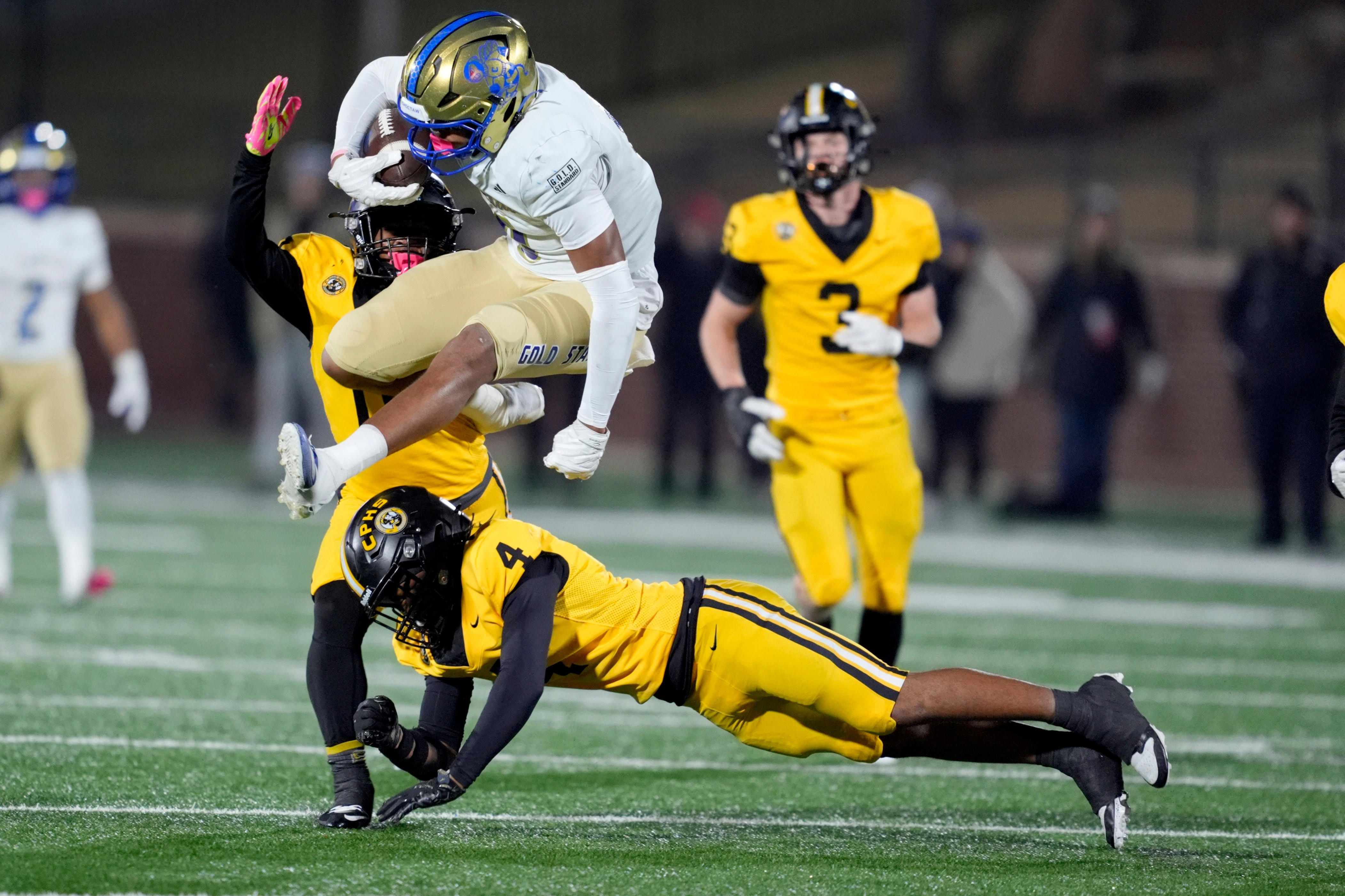 Oklahoma State football adds Choctaw LB Israel Hammons to Cowboys' 2027 ...