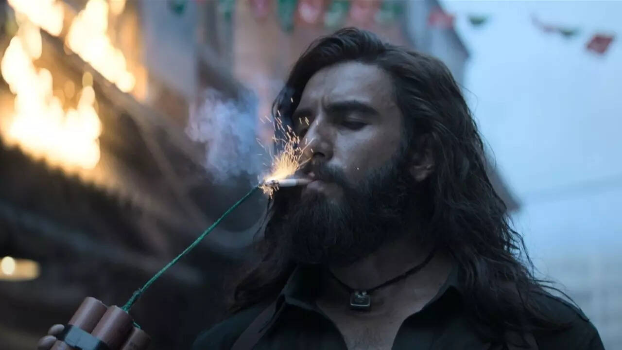'Dhurandhar' ending explained: What is Ranveer Singh’s actual name? Who ...
