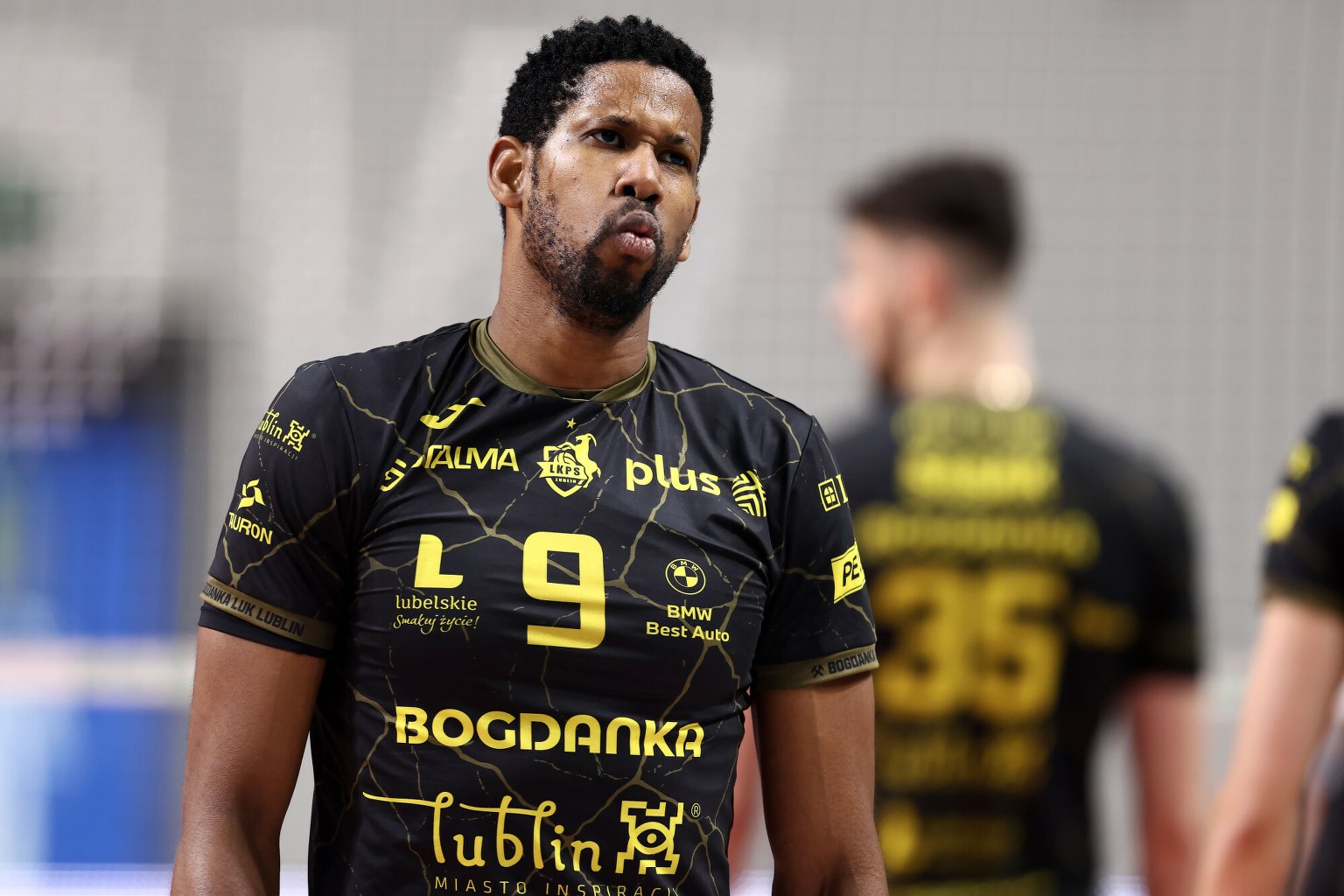Leon jeszcze na wakacjach. Komunikat Bogdanki. Transfer gwiazdy
