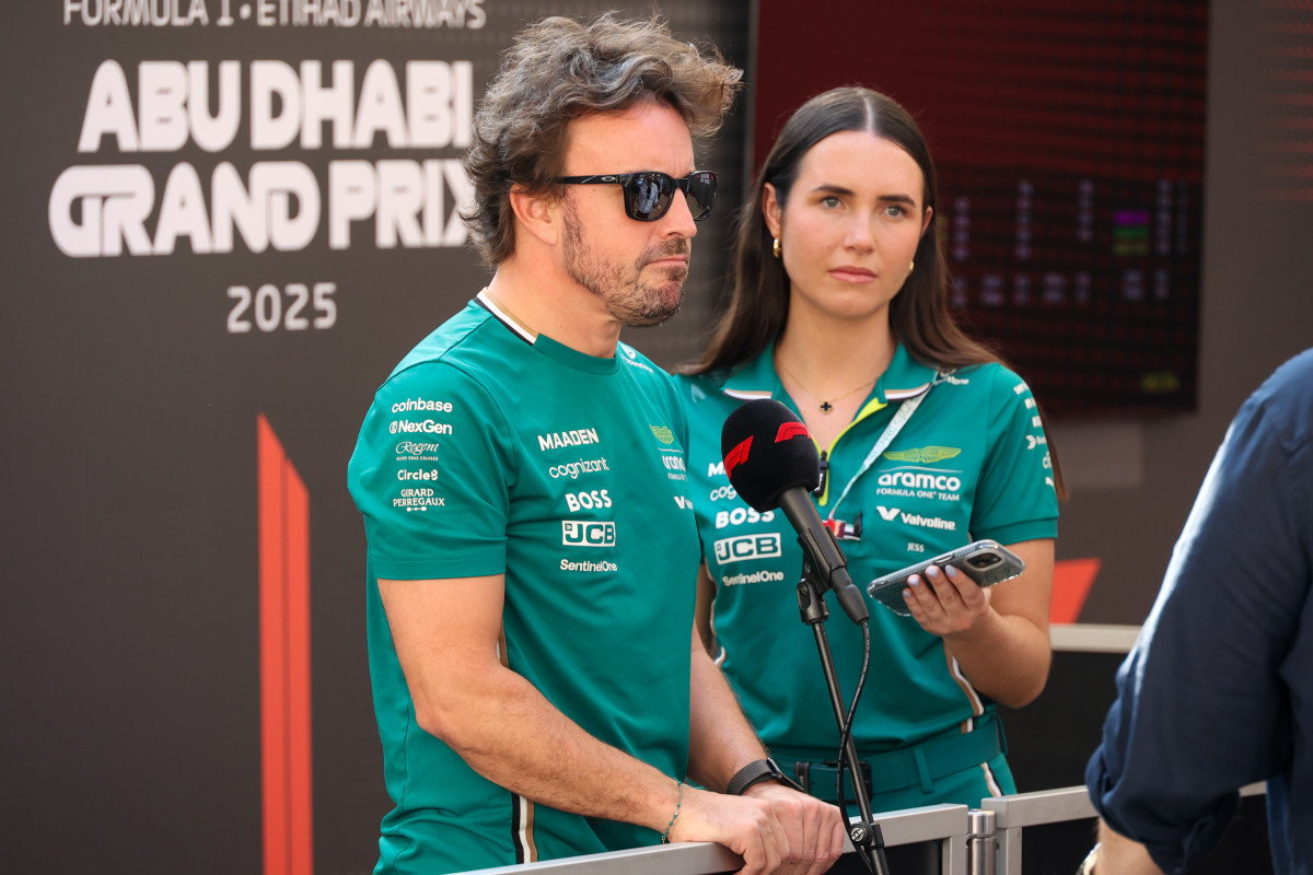 Fernando Alonso adds $265K Aston Martin to growing car collection