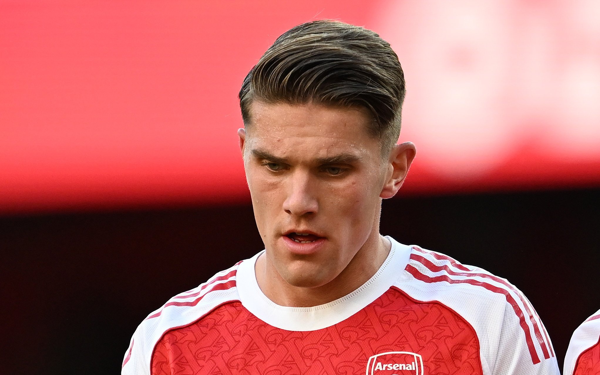 Aston Villa 2-1 Arsenal: Buendia slams home last-minute winner - Live