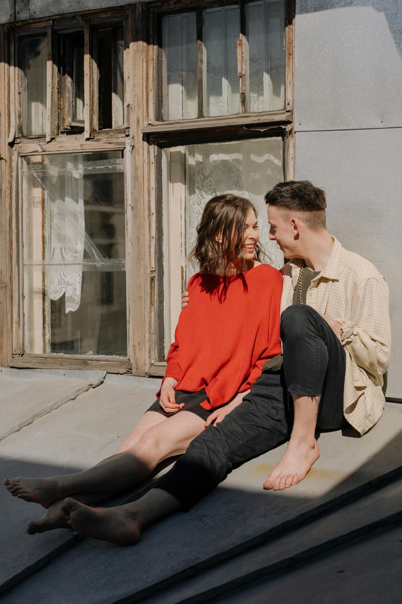 Men who aren't really committed reveal it through these 10 behaviors