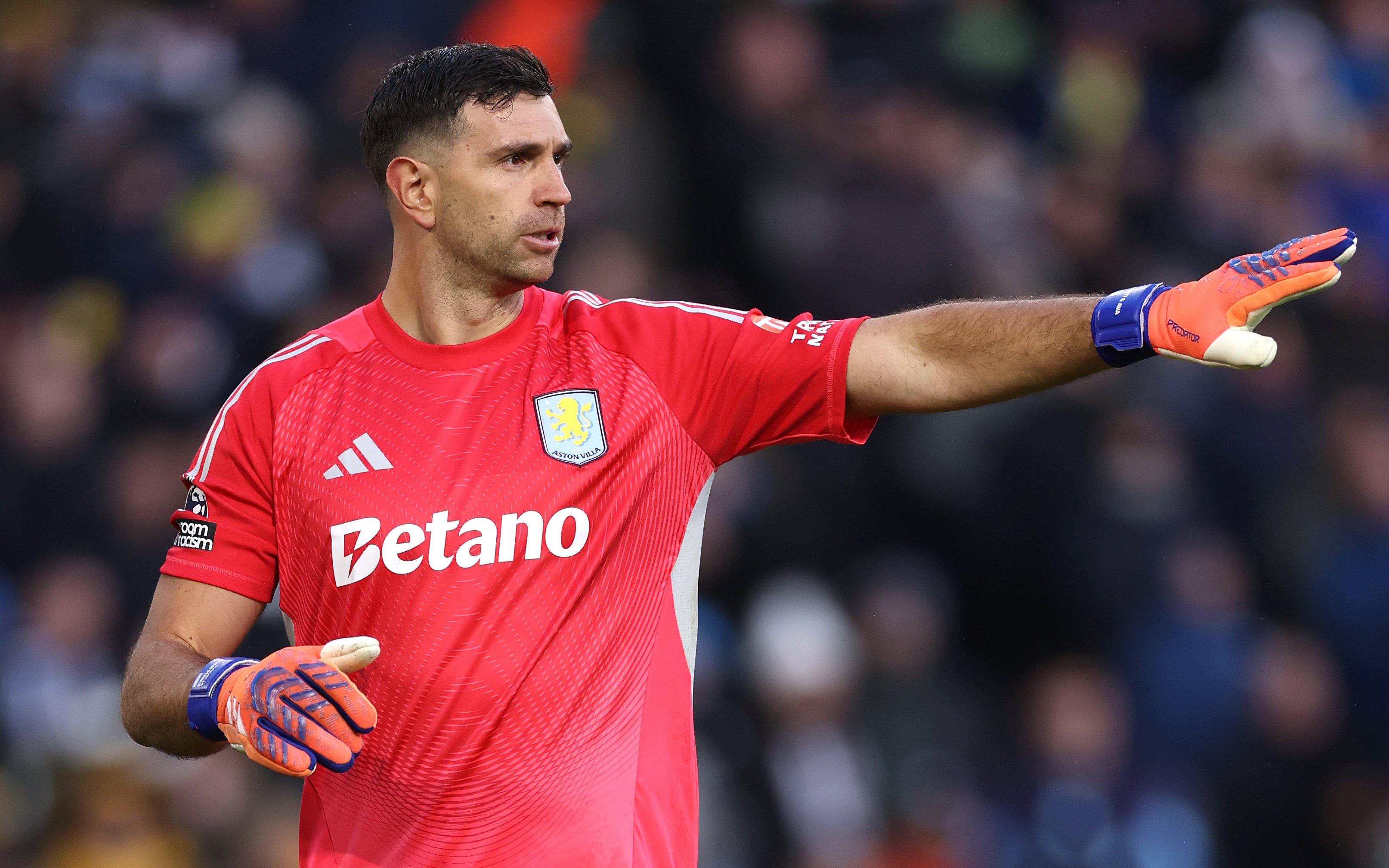 Aston Villa 2-1 Arsenal: Buendia slams home last-minute winner - Live