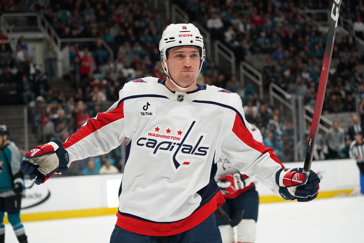 Capitals call out Jacob Trouba's headshot on Ryan Leonard