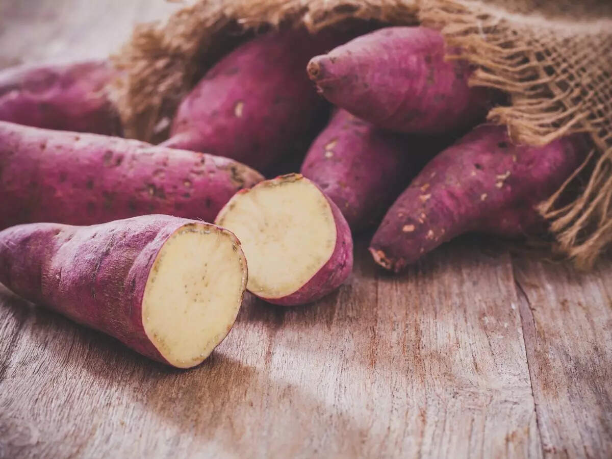 Top oncologist shares 7 common foods that could cut cancer risk