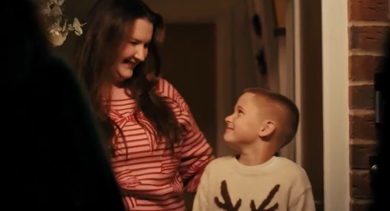 Watch: Incredibly powerful Royal Navy Christmas advert with never ...