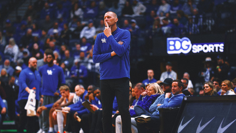 HC Mark Pope on Kentucky fans booing during Gonzaga blowout: 'Well ...