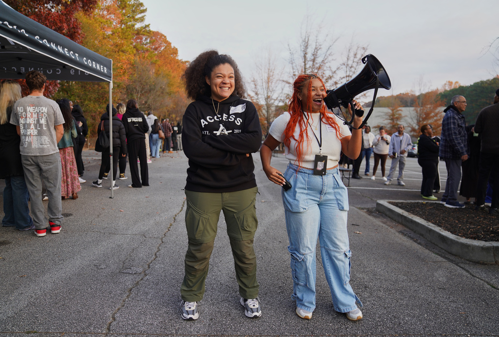 Young adults are waiting in line to worship at this fast-growing ...