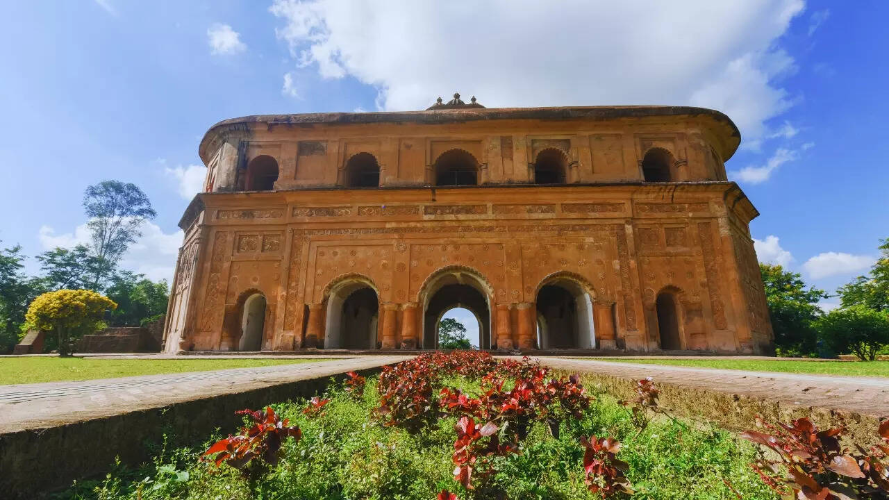 10 iconic monuments in India left behind by different dynasties