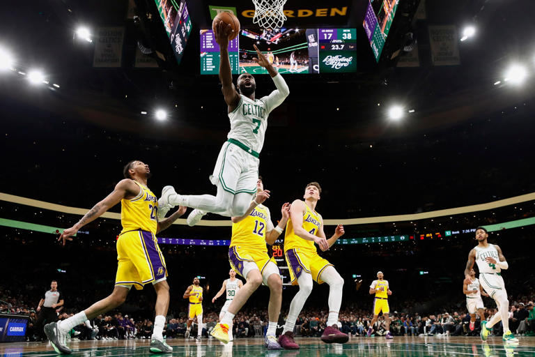 Boston Celtics keep the wins coming, beat Los Angeles Lakers at home ...