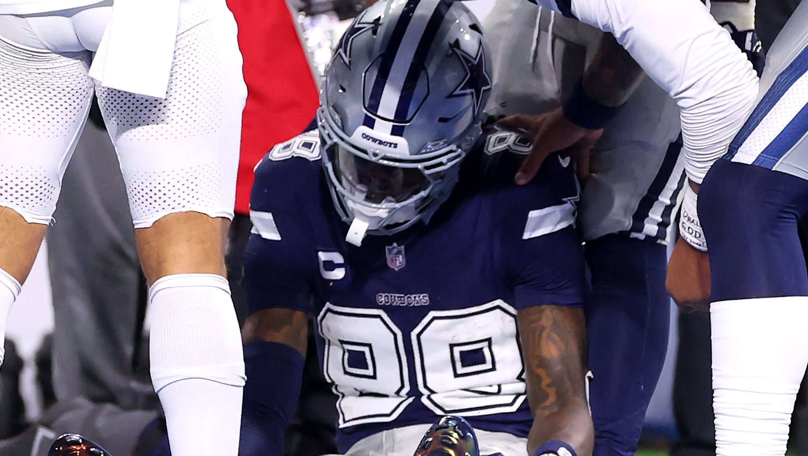 Cowboys give new update on CeeDee Lamb after concussion