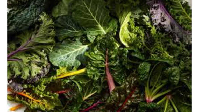Why Dietitians Say Eating Leafy Greens Every Day Could Be the Health ...