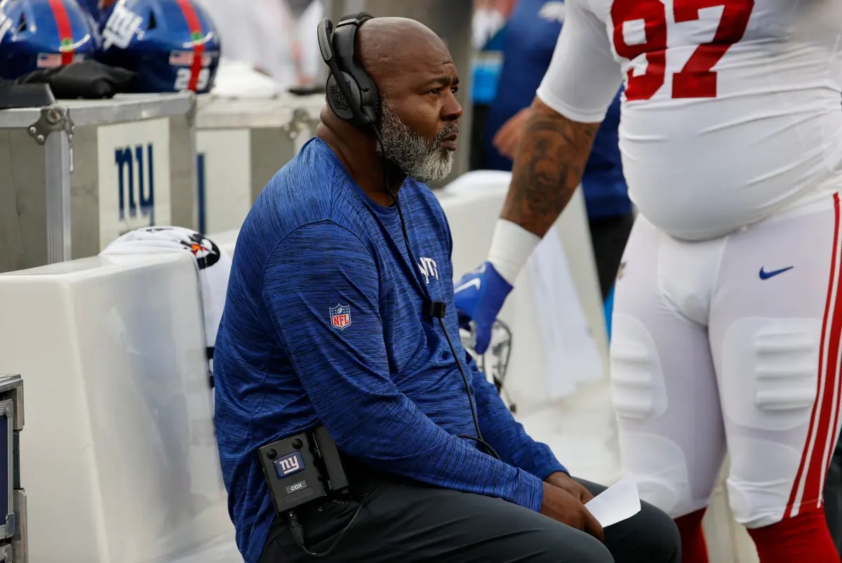 Giants drop assistant defensive line coach amid run defense woes
