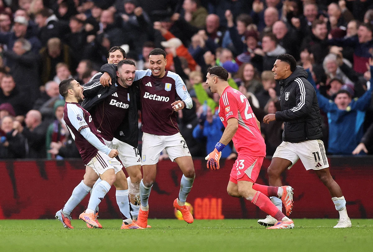 Villa stun leaders Arsenal, Man City close gap to two points, Liverpool ...
