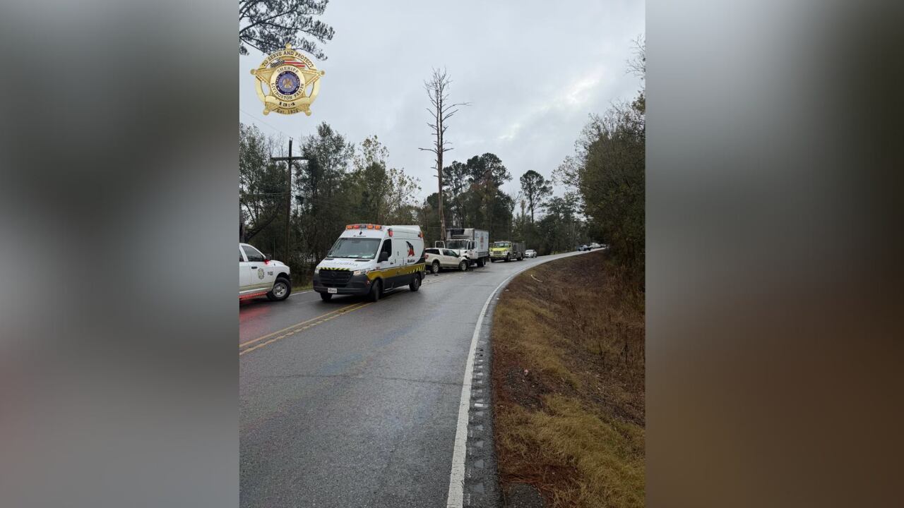 1 killed in crash in Livingston Parish; highway remains closed