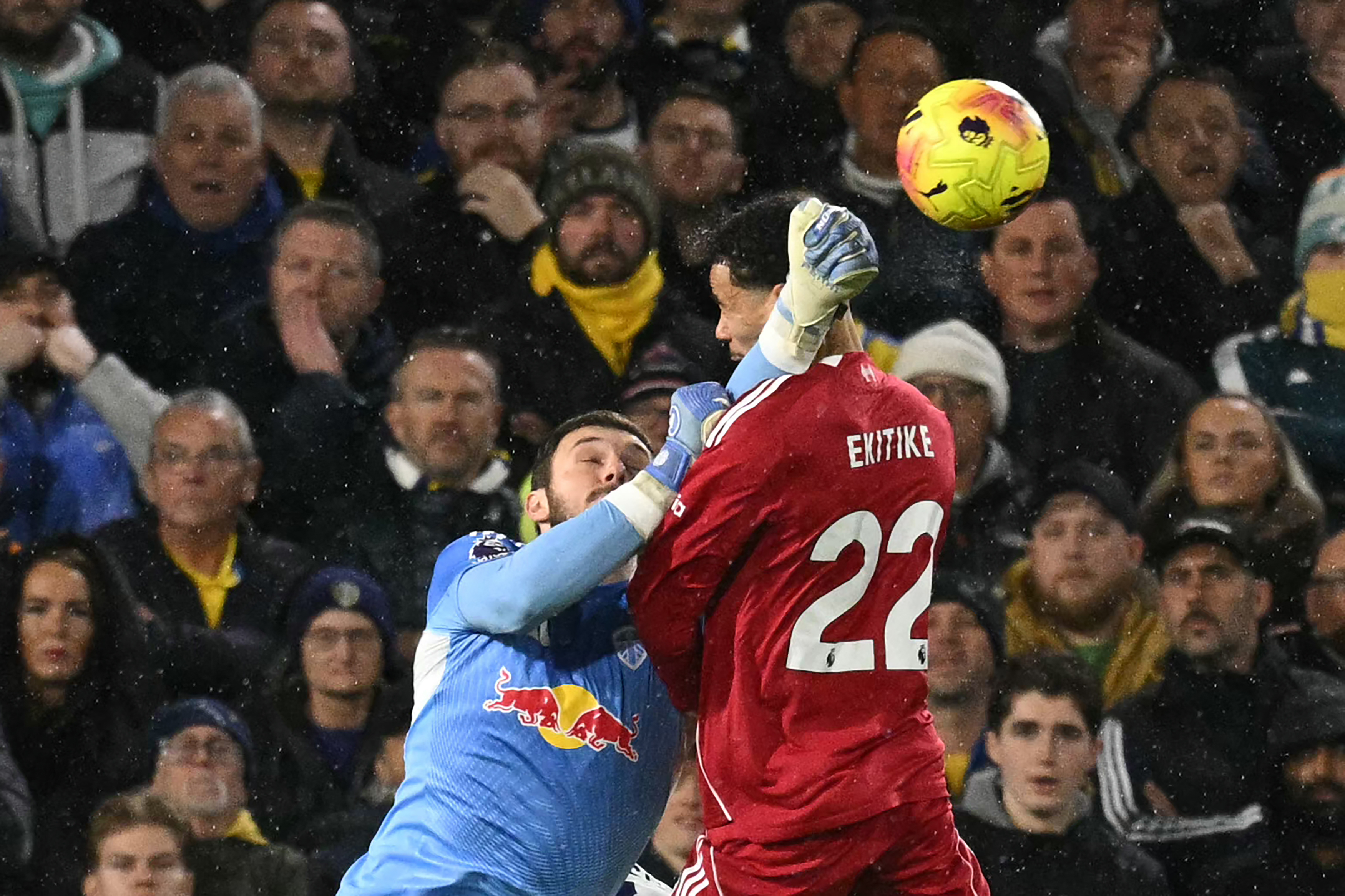 Graham Smyth's Leeds United player ratings vs Liverpool with quartet of ...