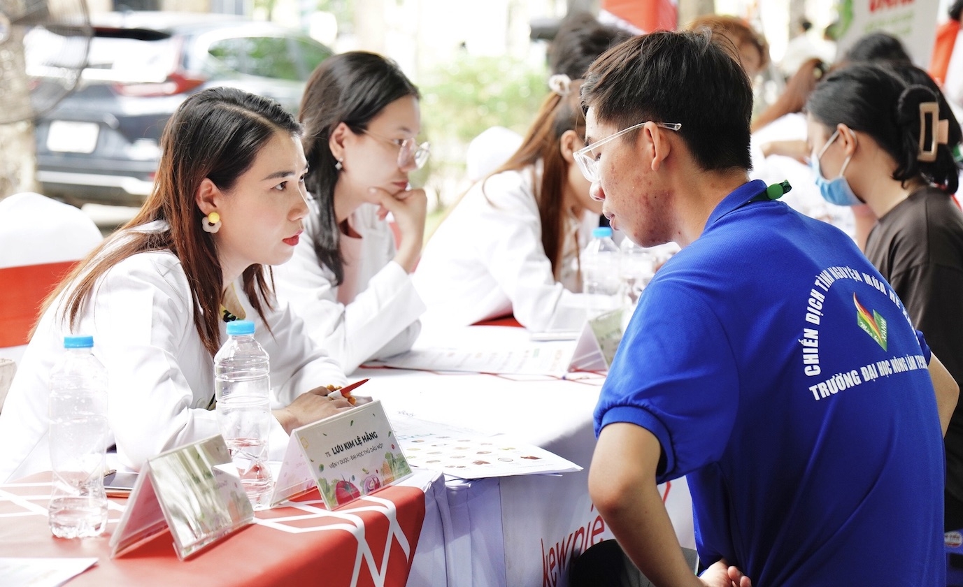 Người Việt ăn ít rau