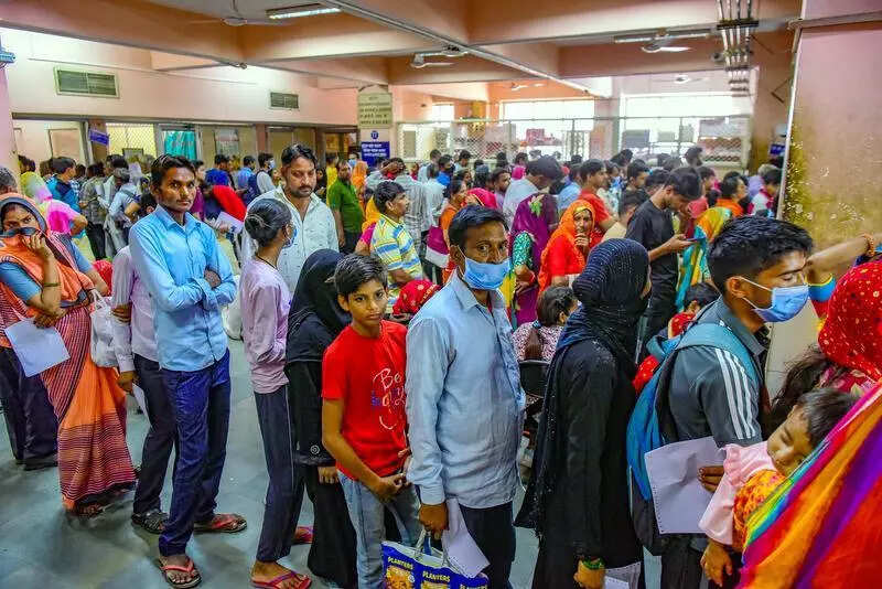 SMS docs raise issue of unnecessary referrals from dist hospitals